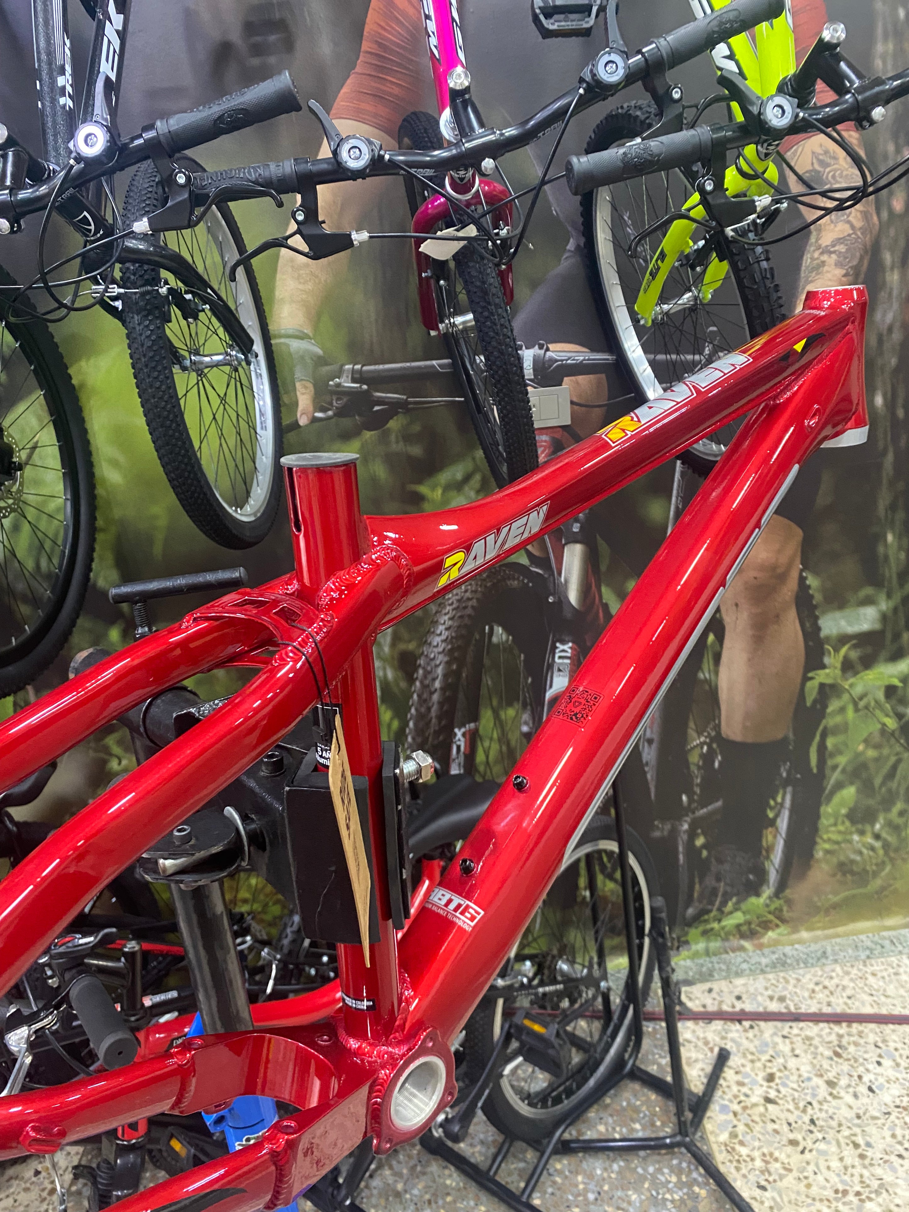 Marco Cuadro Gw Raven 26 – Ciclo Omar