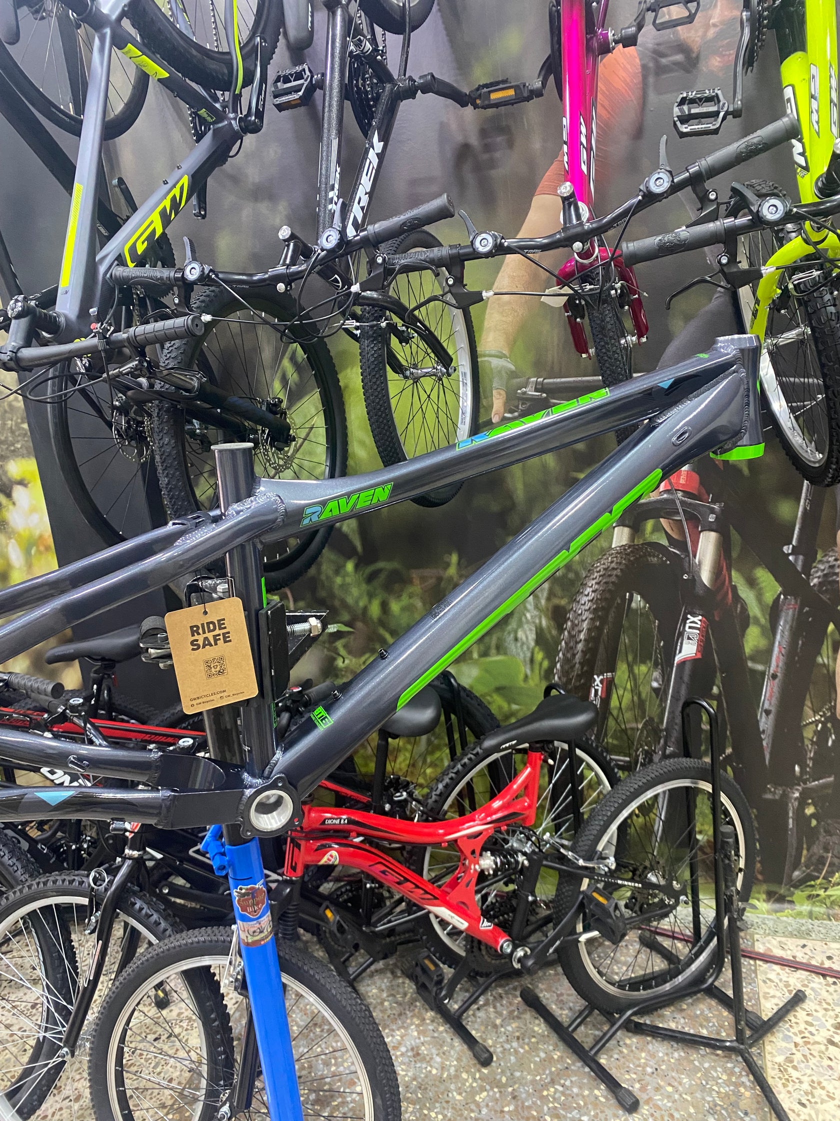 Marco Cuadro Gw Raven 26 – Ciclo Omar